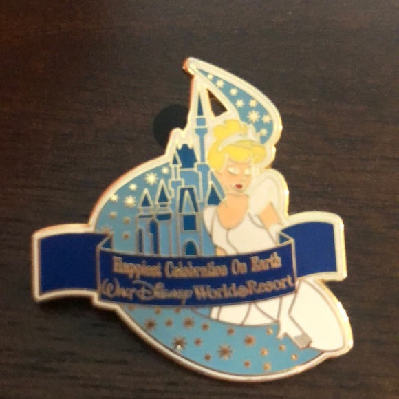 Disney | Accessories | Disney Cinderella Pin | Poshmark